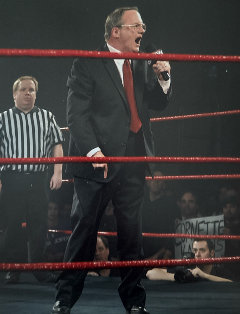 Jim Cornette: 8x10 Photo (In Ring)